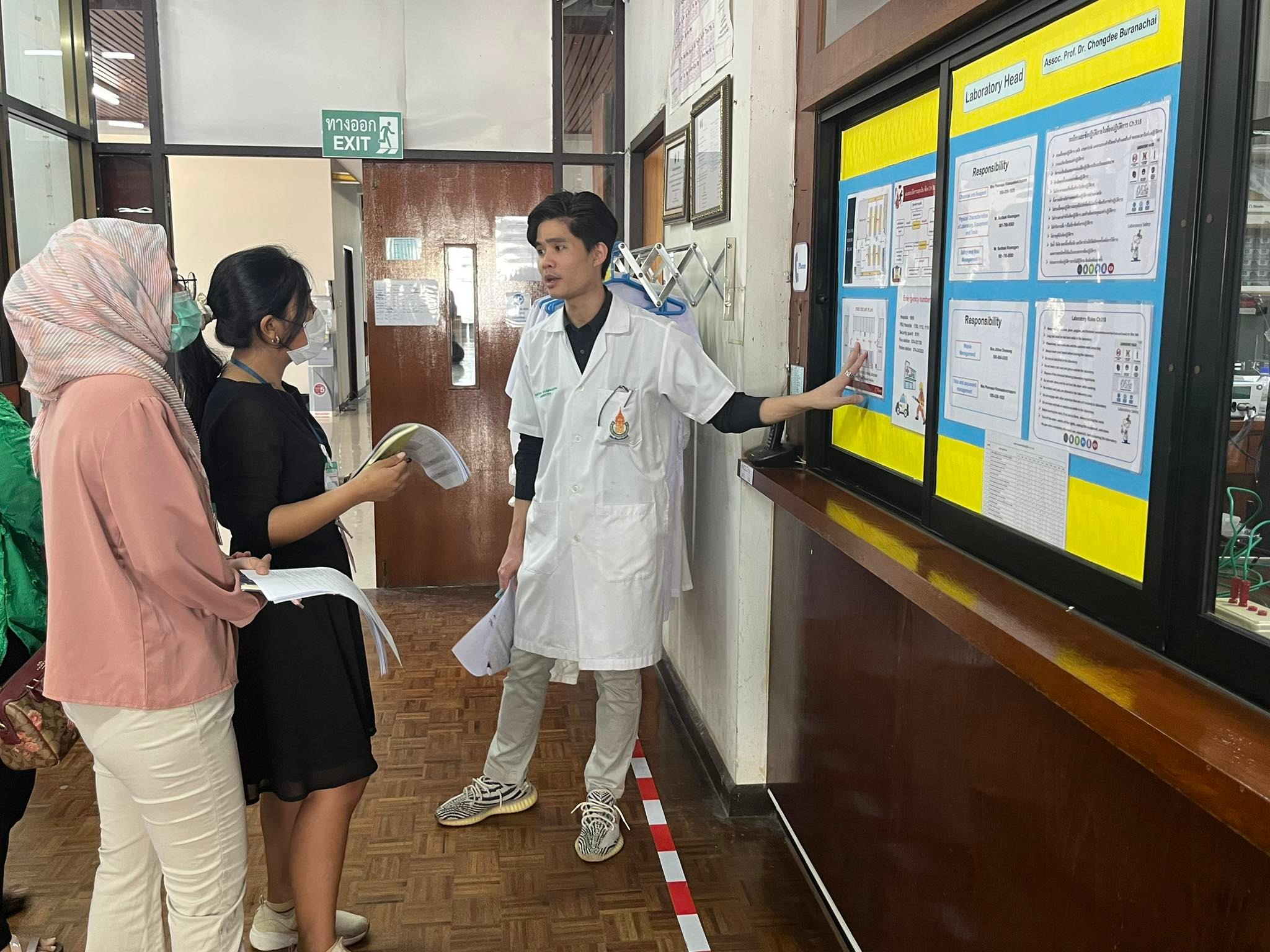 Assoc. Prof. Dr. Chongdee Buranachai and Dr. Suntisak Khumngern welcomed staffs on visiting TAB ...